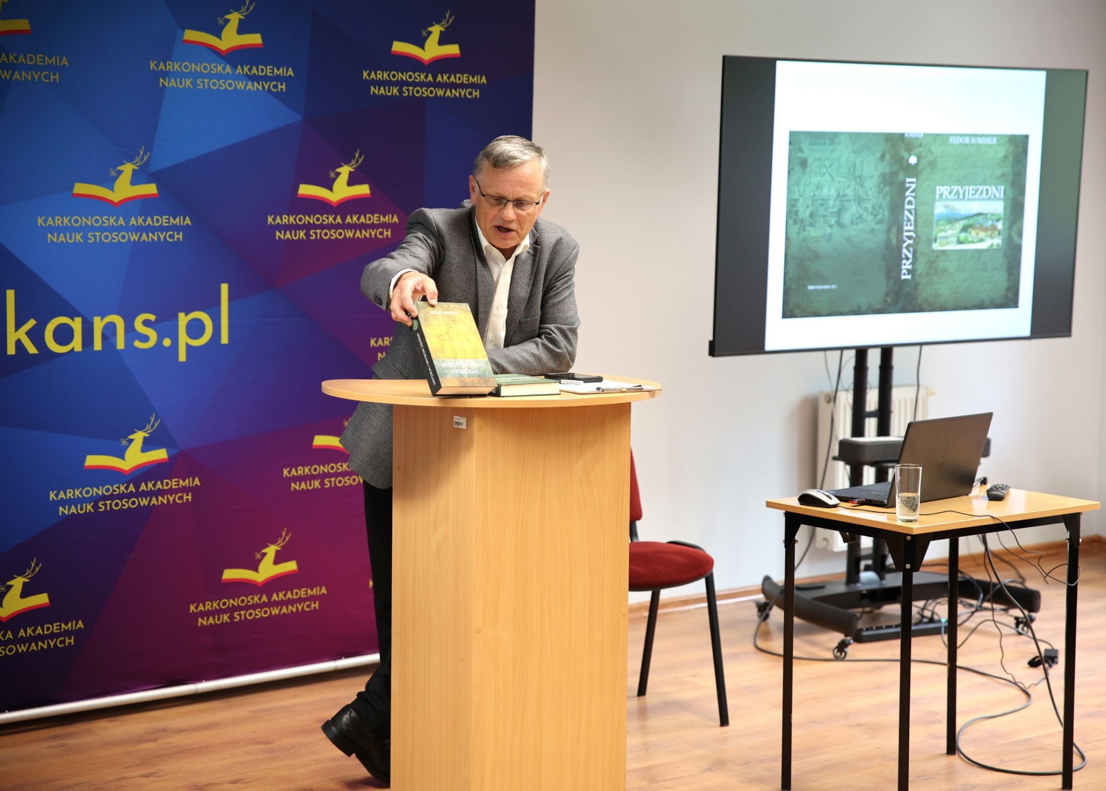 Literatura, historia i tożsamość regionu – spotkanie poświęcone ...